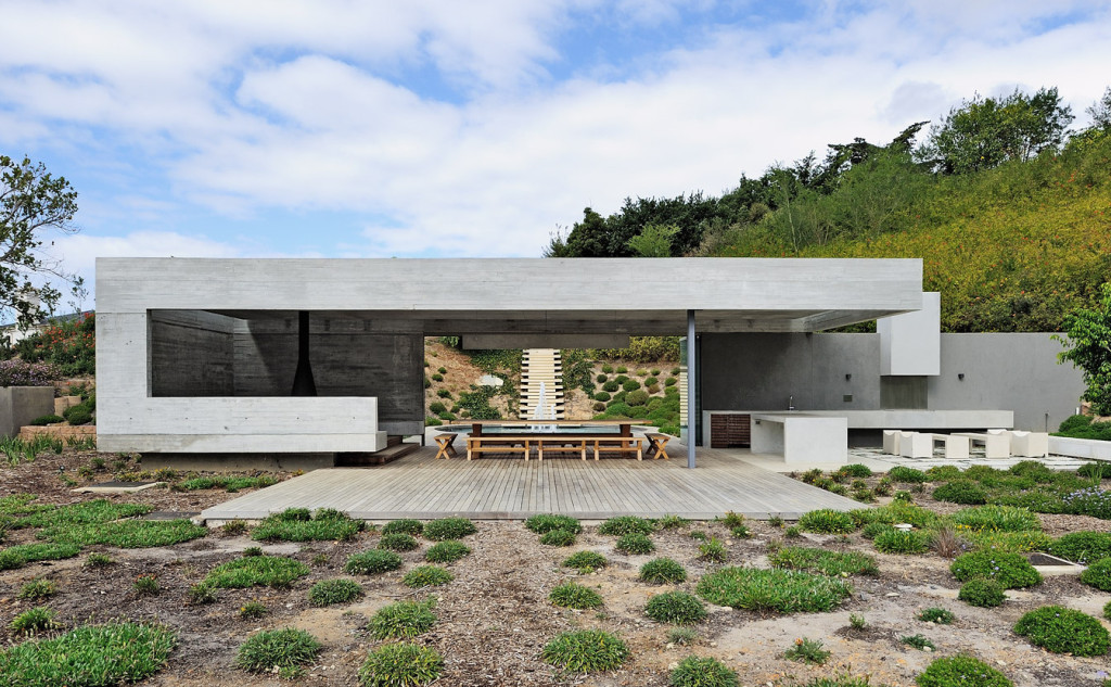Concrete Garden Pavilion | Metropolis
