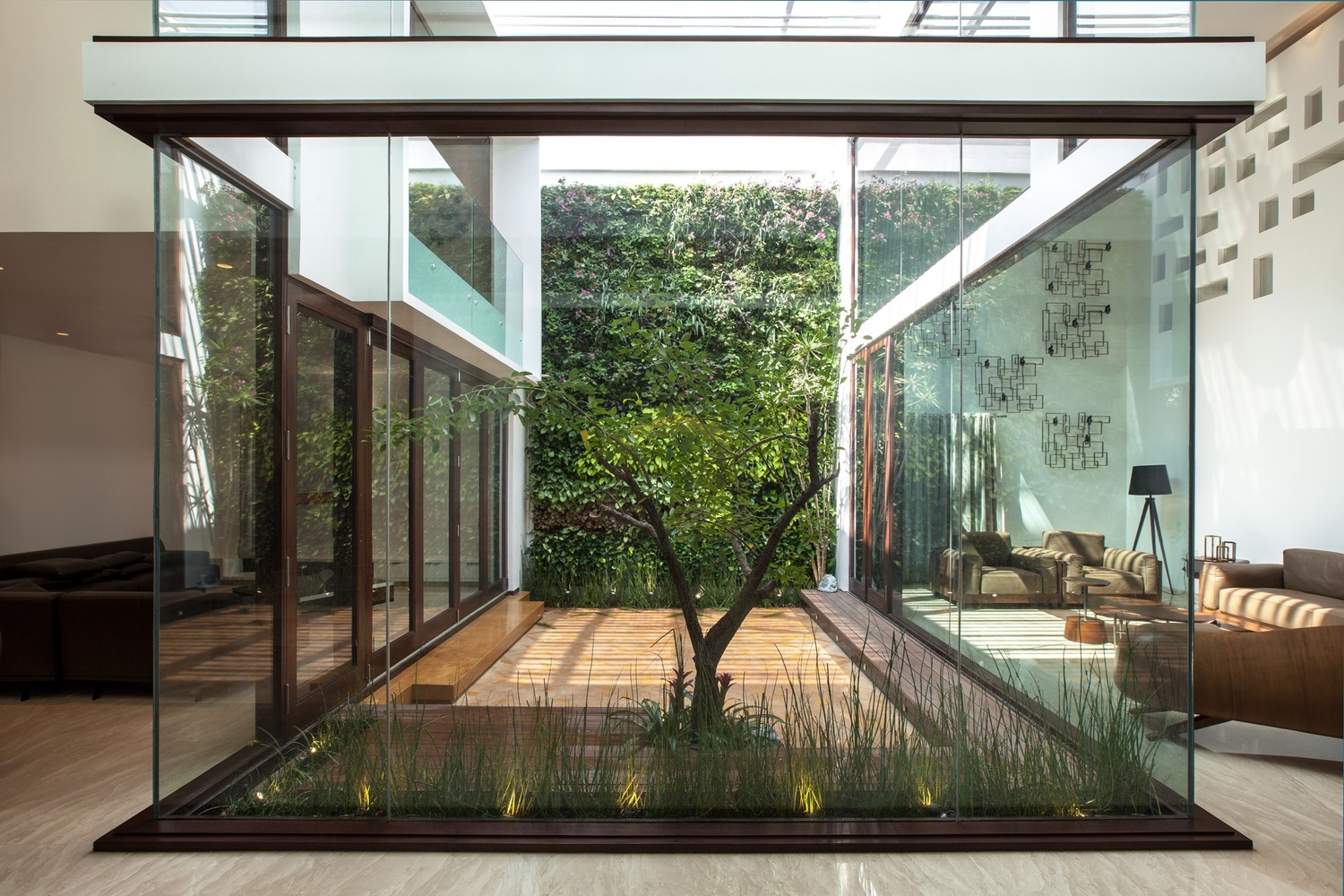 View_of_the_internal_Court - Modern Design