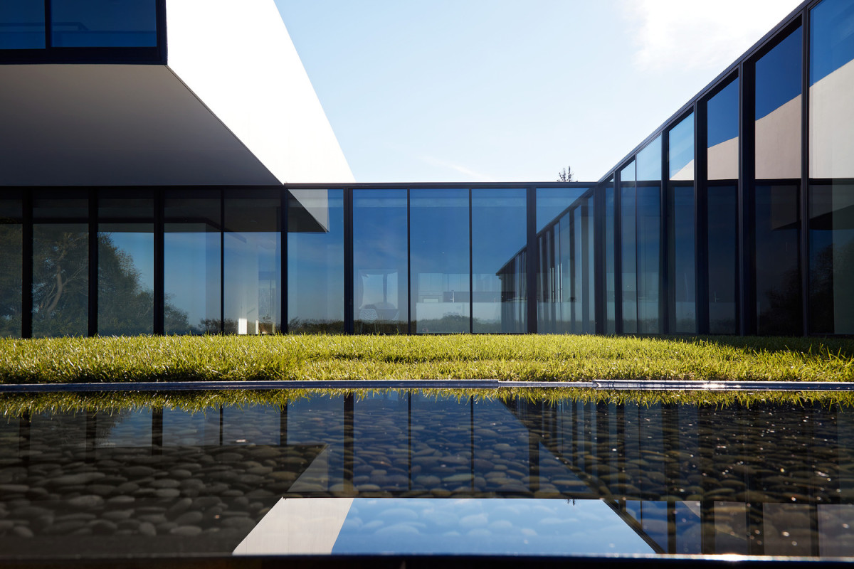 oz-by-stanley-saitowitz-natoma-architects-inc11 - Modern Design